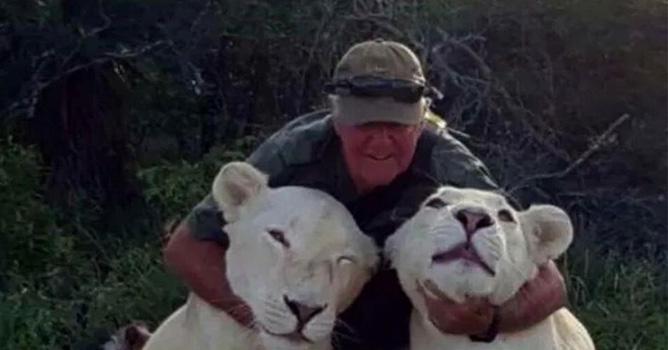 വന്യജീവി സംരക്ഷണ പ്രവര്‍ത്തകനെ വളര്‍ത്തു സിംഹം കടിച്ചു കൊന്നു | DoolNews